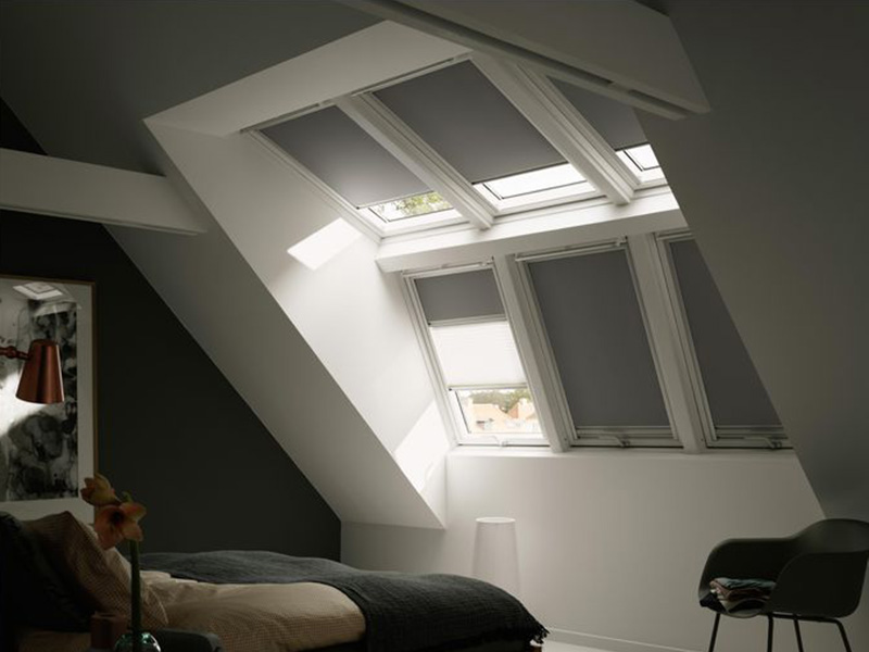 VELUX RSL PK10 9050KWL 94X160 DONKERBLAU | Apok.be